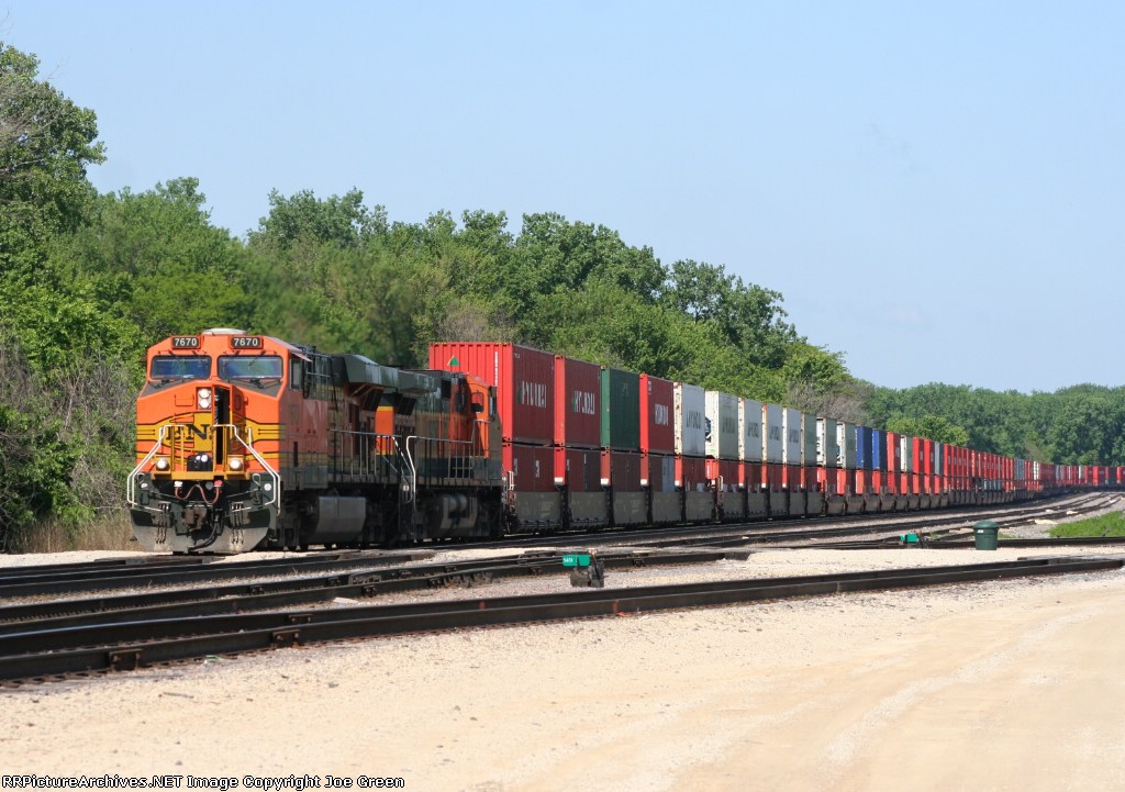 BNSF 7670